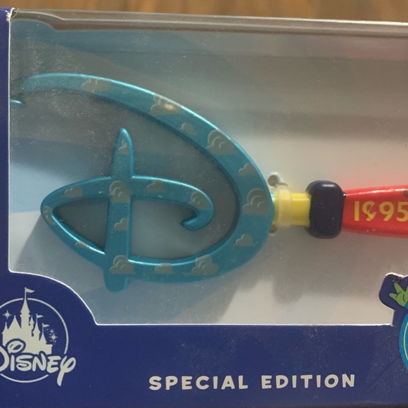 Disney | Other | Disney Pixar Toy Story Collectible Key 25th ...